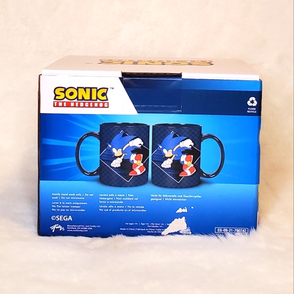 Dining | Sonic The Hedgehog 11 Oz Ceramic Mug With Handle | Poshmark
